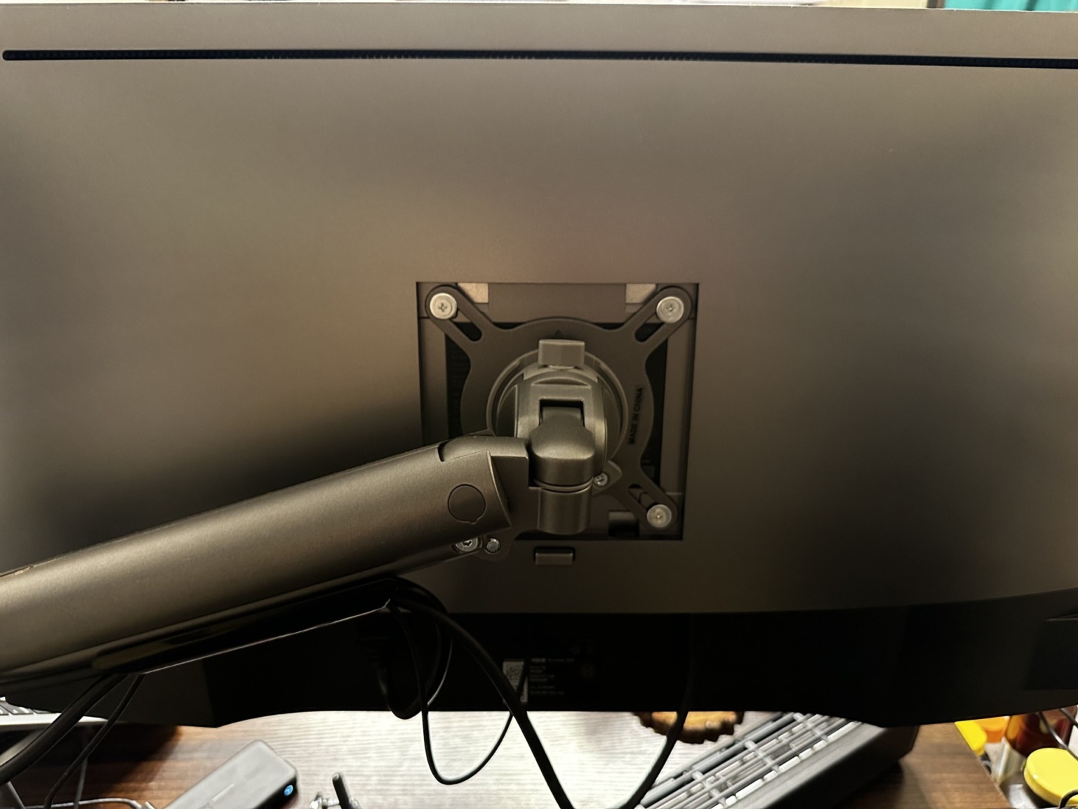 【コスパ最強】オススメのモニターアーム『快適ワーク DA112』とモニターライト「NI-X2」をレビュー！ 27インチDELLモニターで付け方やメリットを解説！