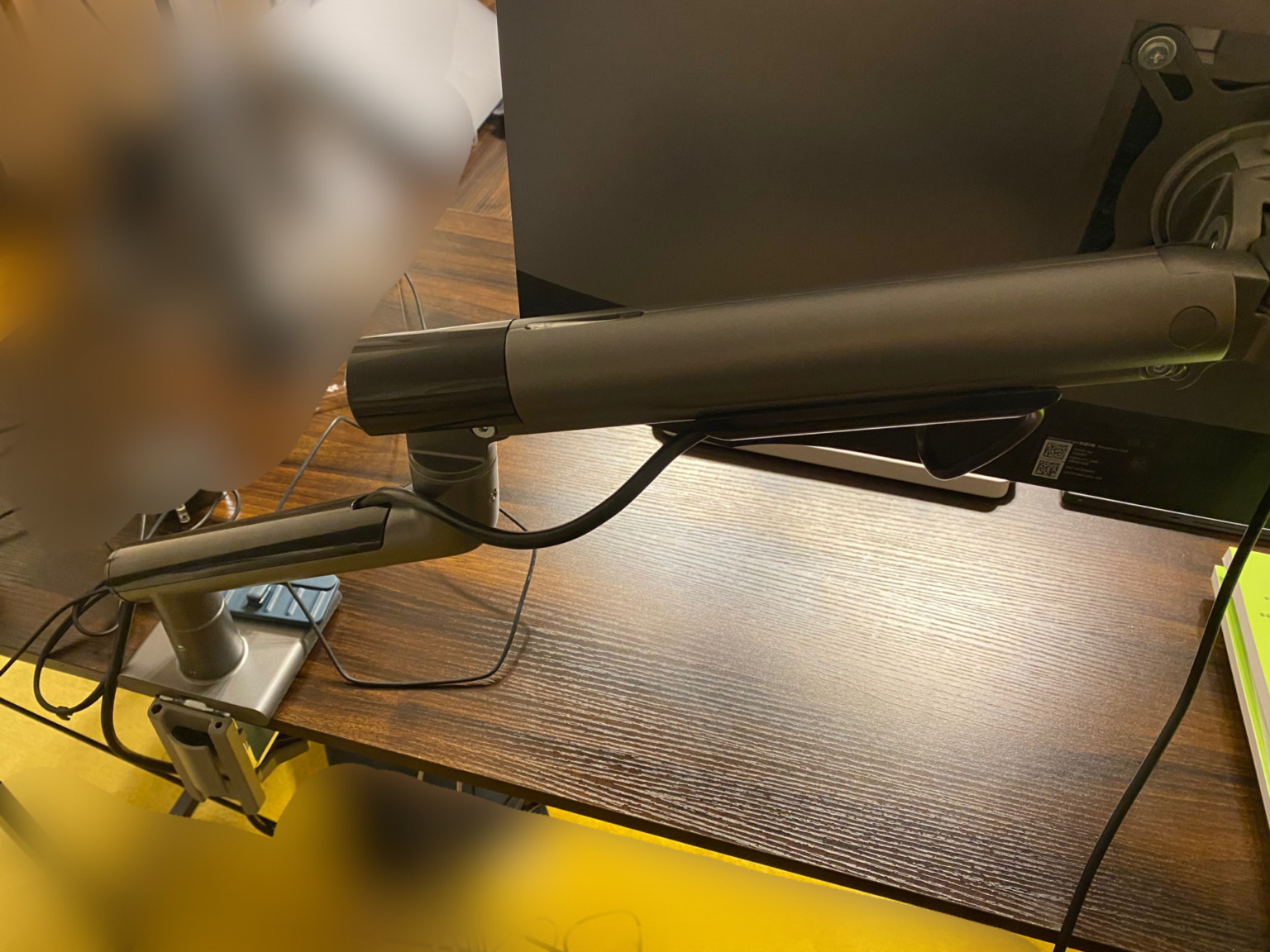 【コスパ最強】オススメのモニターアーム『快適ワーク DA112』とモニターライト「NI-X2」をレビュー！ 27インチDELLモニターで付け方やメリットを解説！