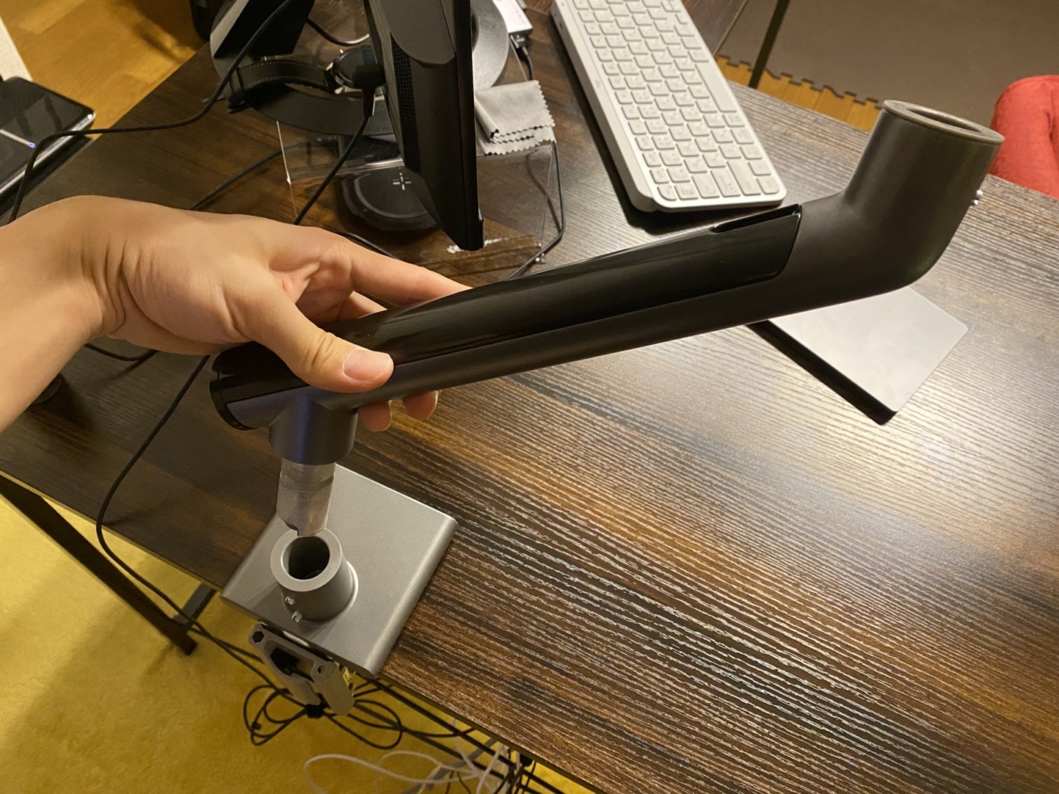 【コスパ最強】オススメのモニターアーム『快適ワーク DA112』とモニターライト「NI-X2」をレビュー！ 27インチDELLモニターで付け方やメリットを解説！