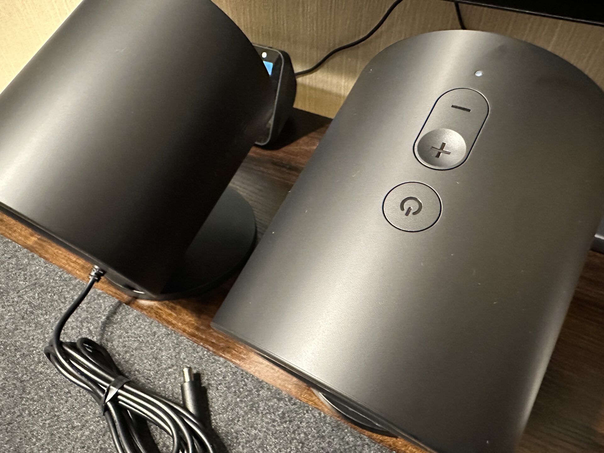 【レビュー】Razer（レーザー）のNommo V2 Xの音質や遅延の有無を解説！ゲームをやらない人にもおすすめのゲーミングスピーカー