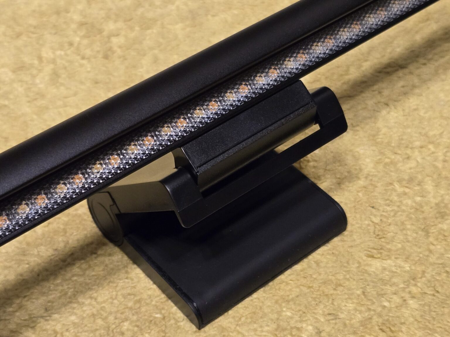 【コスパ最強】オススメのモニターアーム『快適ワーク DA112』とモニターライト「NI-X2」をレビュー！ 27インチDELLモニターで付け方やメリットを解説！